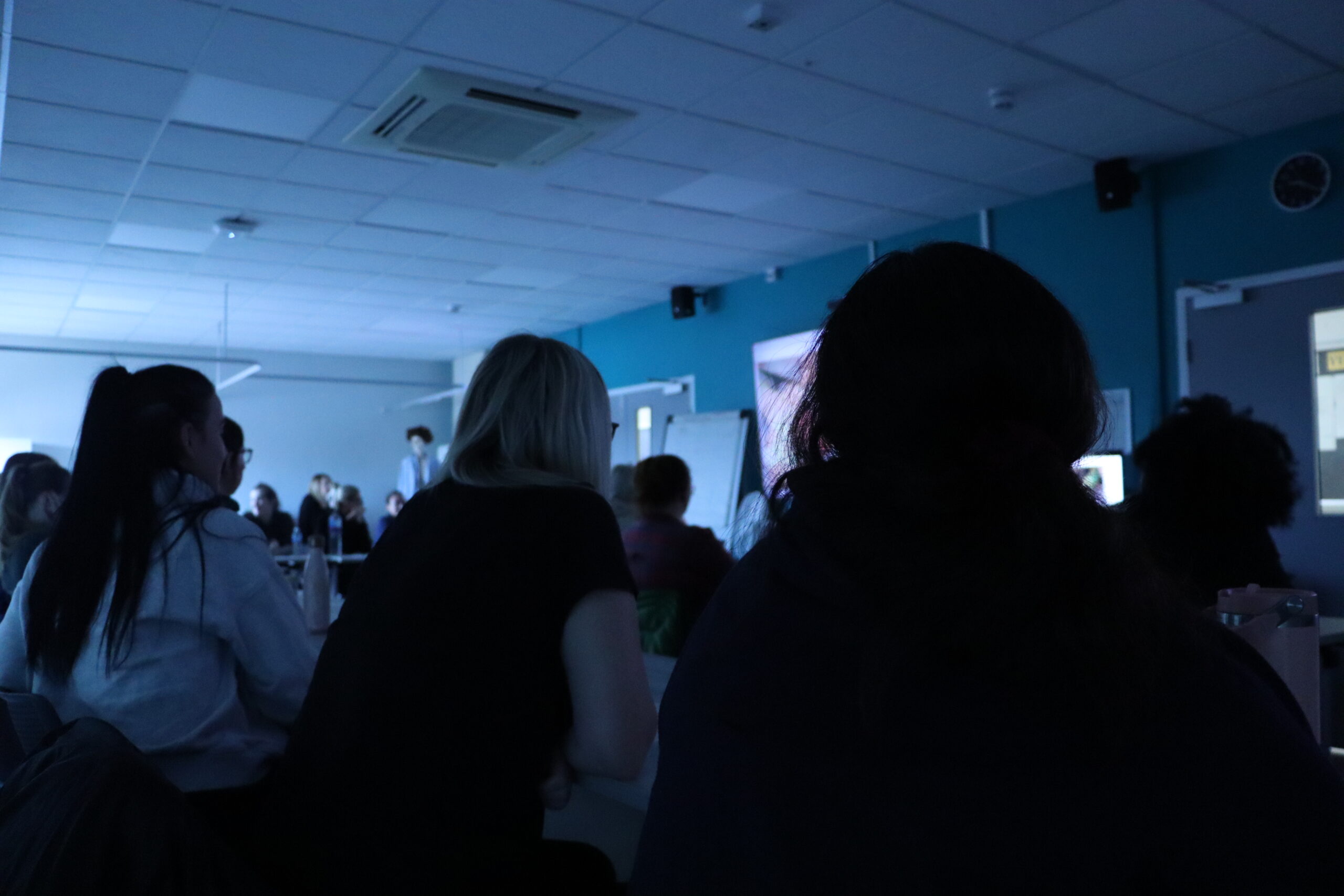 Livestreaming technology opens hospital theatres up to aspiring ...