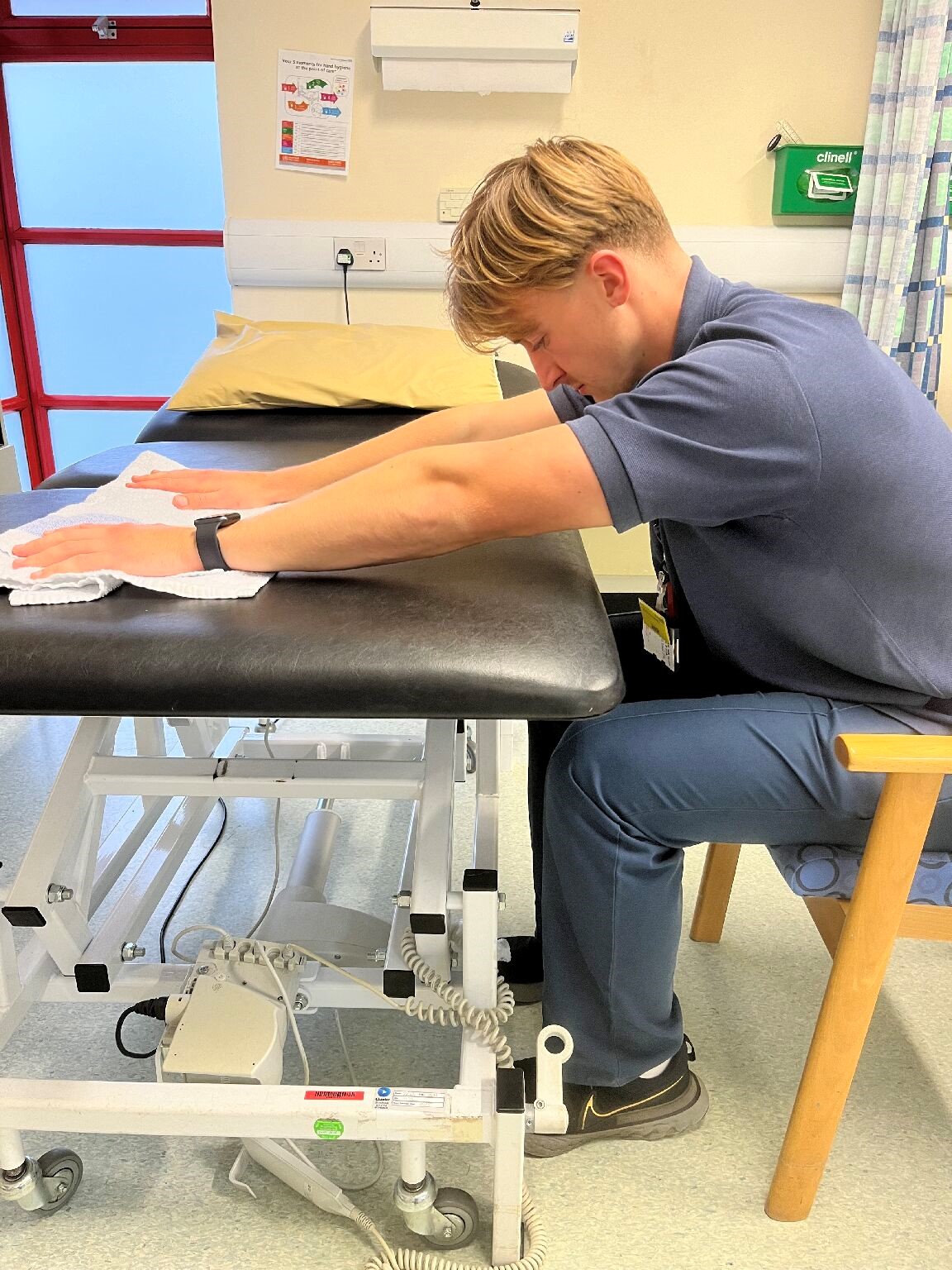 Radial Head or Radial Neck Fractures - North Tees and Hartlepool NHS ...